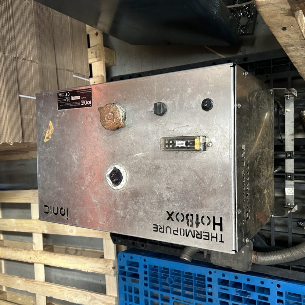 Working in Winter. - Ionic Systems - The Reach & Wash® System